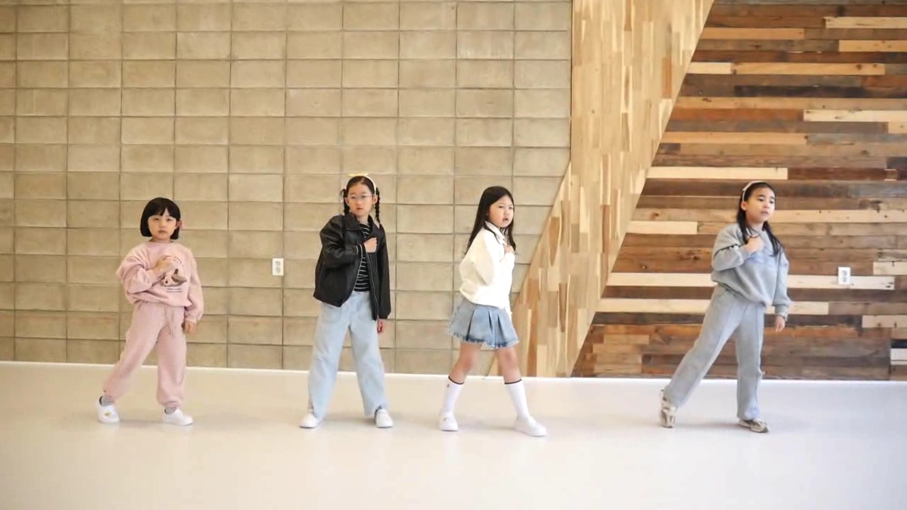 [신봉점] 목17:00_REBEL-HEART_IVE